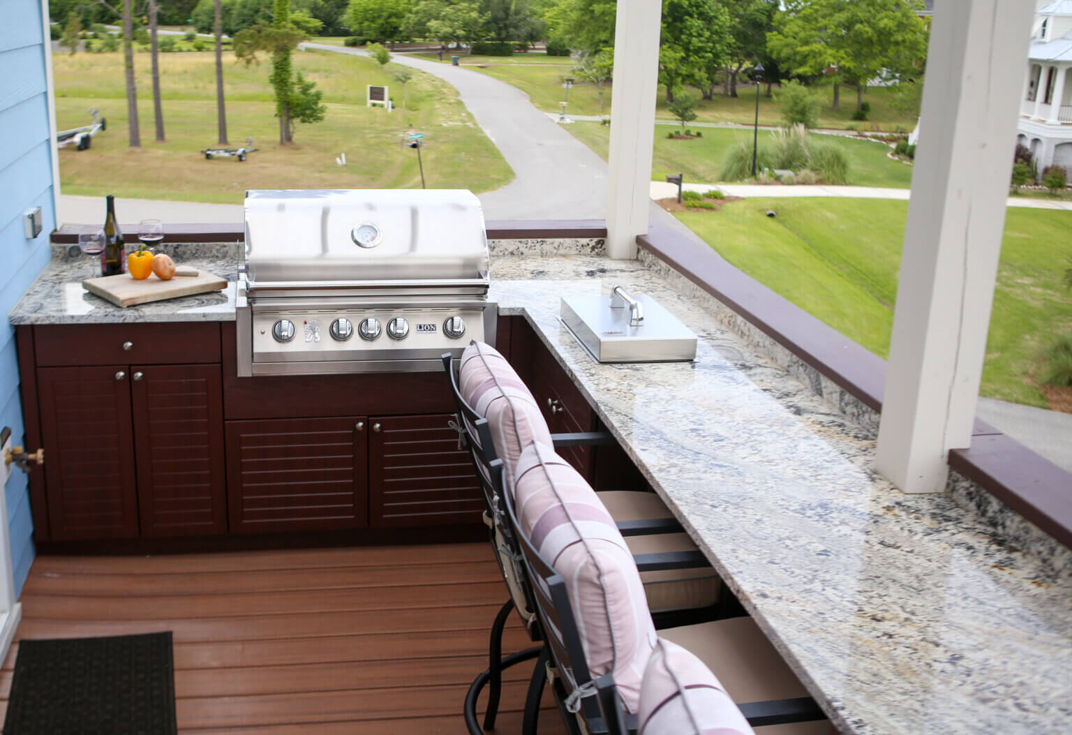 Outdoor Kitchen Trends to Watch in 2025 - Werever Outdoor Cabinets