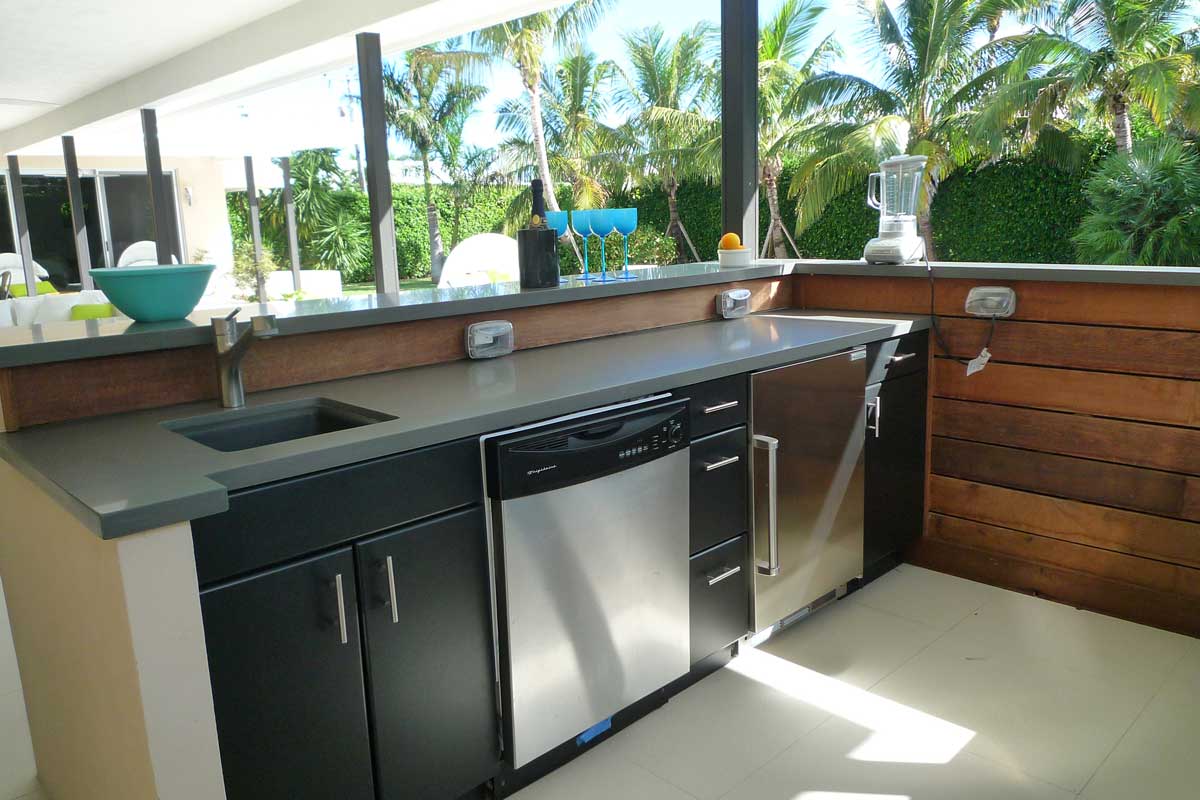 Outdoor Kitchen Pictures - Werever Outdoor Cabinets